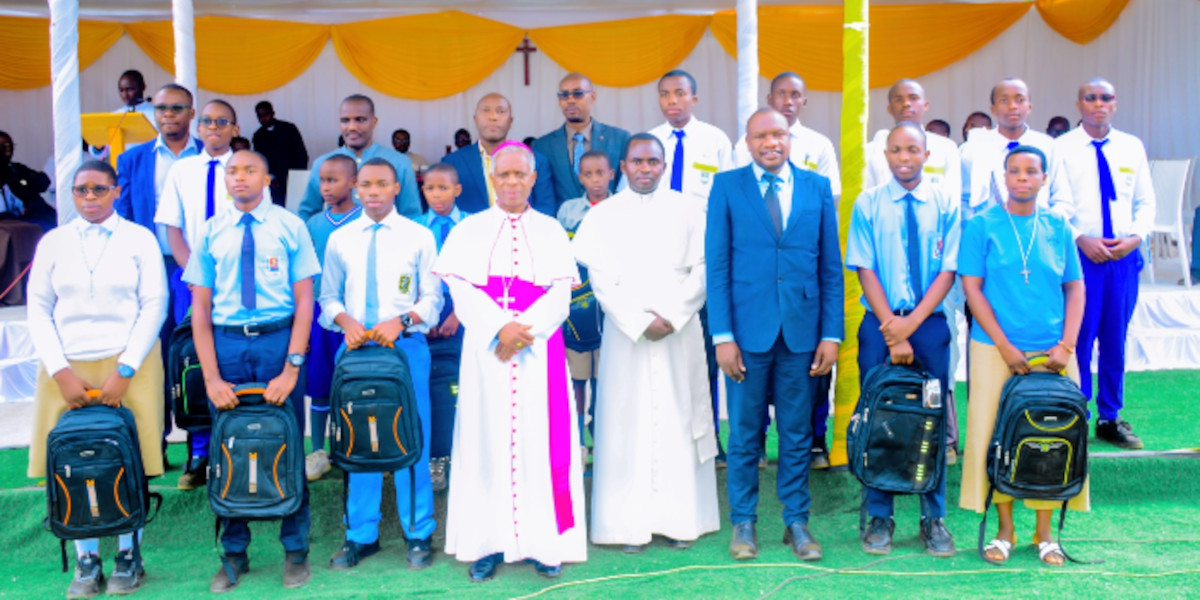 Diyosezi ya Ruhengeri yahimbaje yubile y’impurirane mu rwego rw’uburezi