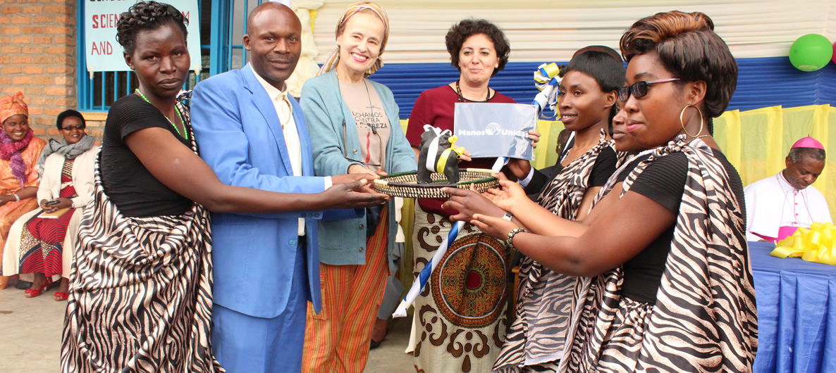 Le Diocèse de Ruhengeri a inauguré les nouvelles salles de classe à l ...